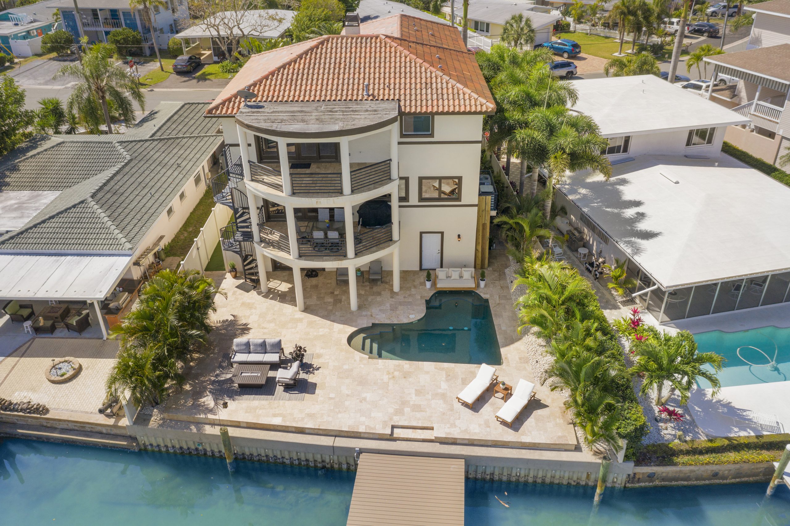 5 tips for real estate photos with drone - Qblends | Real Estate Photo ...